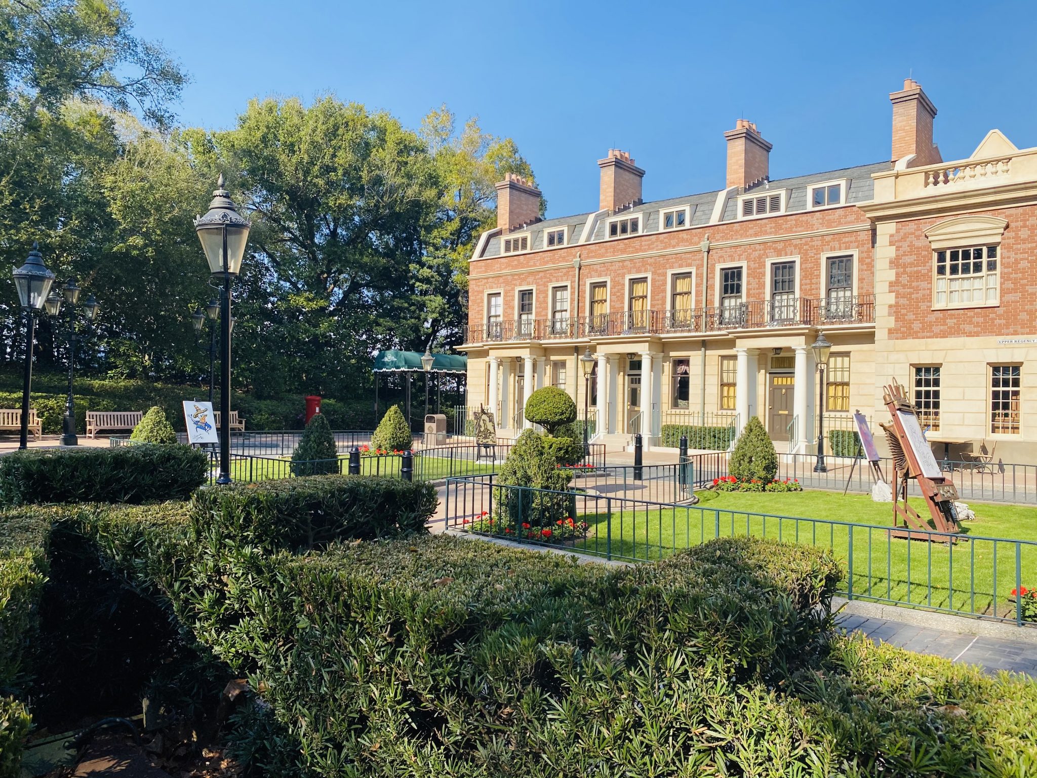 SPOTLIGHT: A Closer Look At Epcot -United Kingdom Pavilion | The ...